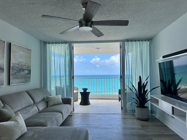 Coastal Haven | Panoramic Ocean Views & Pool - Luquillo