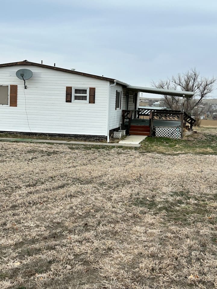 Parker’s Get Away - Jordan, MT