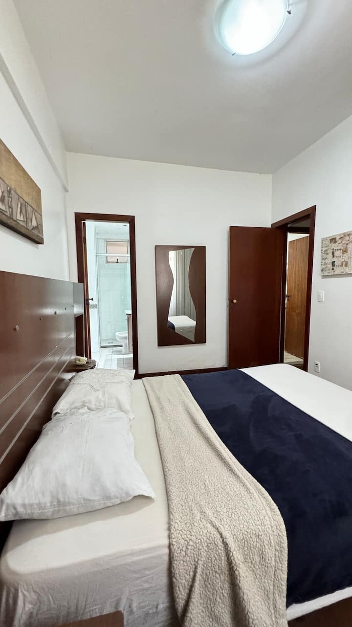 03 - Apartamento Amplo-silencioso Com Garagem E Ar - Belo Horizonte