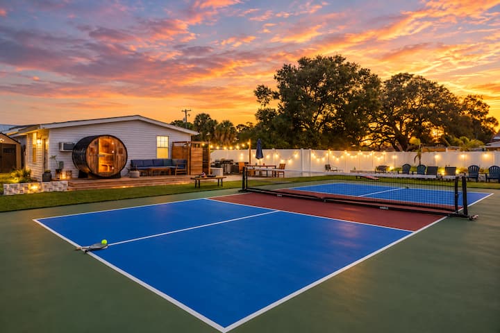 Pickleball! Sauna & Cold Plunge 10 Min To Downtown - Tampa, FL