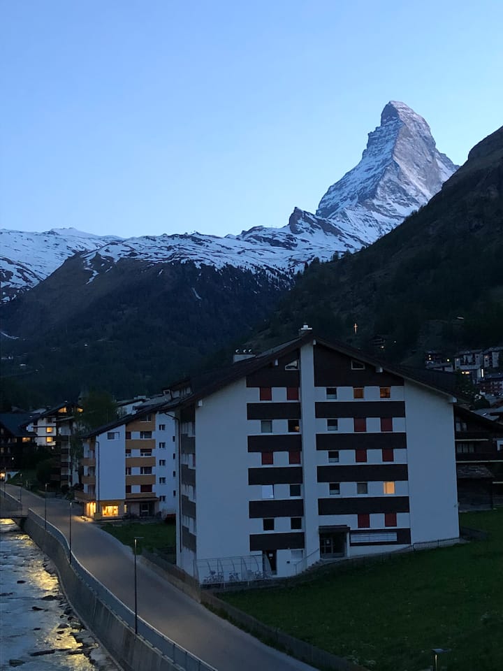 Breathtaking View On Matterhorn - Zinal