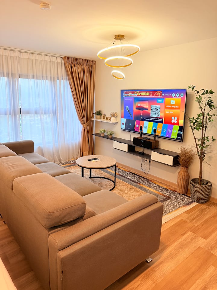 ②Big Tv_karaoke_kids Play Room_duplex Unit 8 Pax - Kuala Lumpur