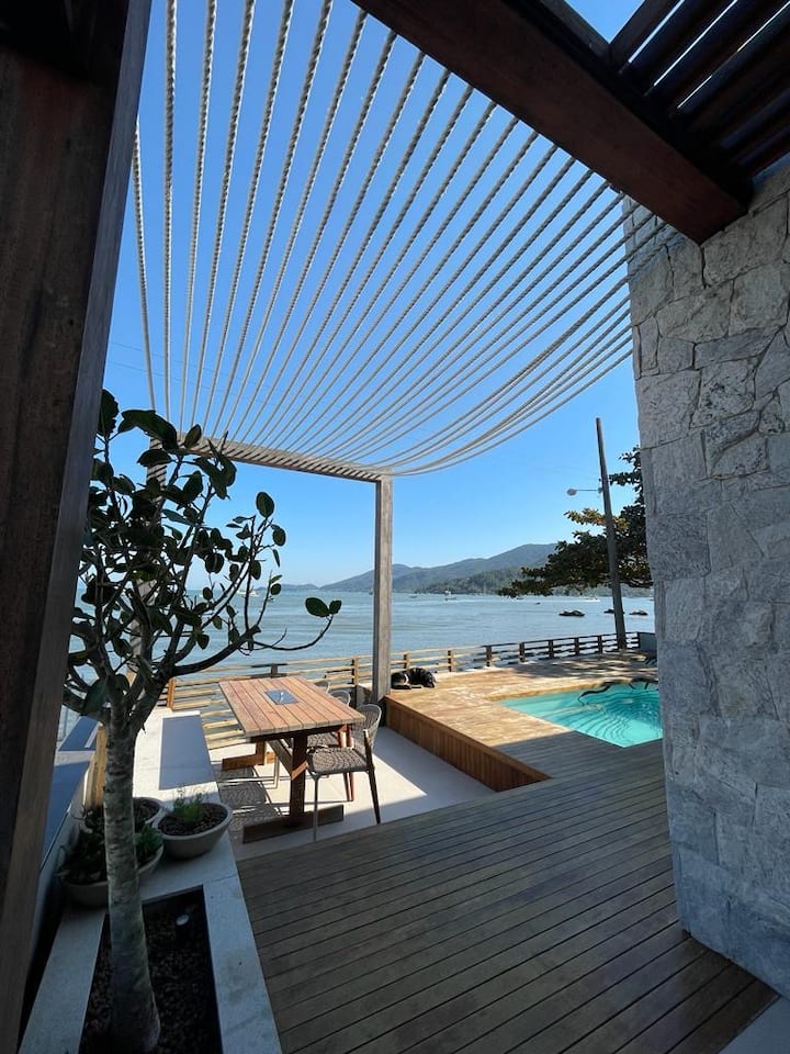 Casa Frente Mar (Pé Na áRea) - Governador Celso Ramos