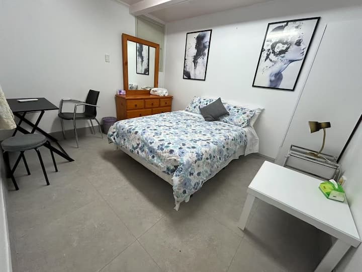 Rest & Relax Villa Entire Floor One Bedroom Unit - Whangārei
