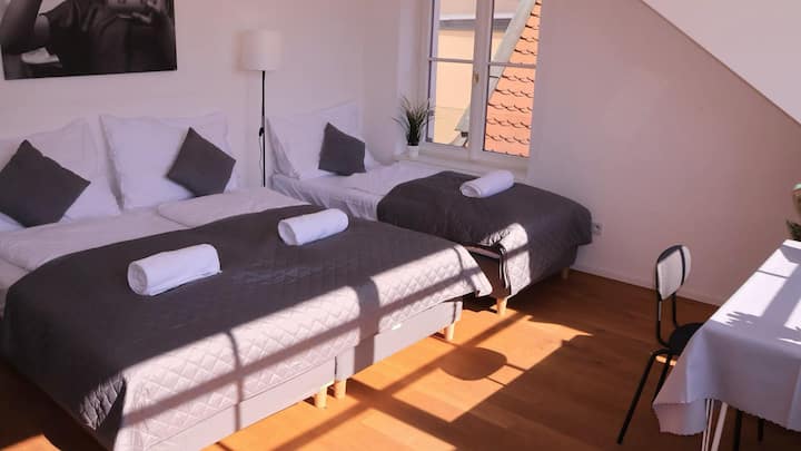 Căn Hộ Cao Cấp Gần Ga Trung Tâm - Praga