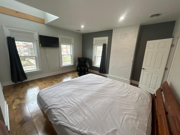 High End City Living - Glens Falls, NY