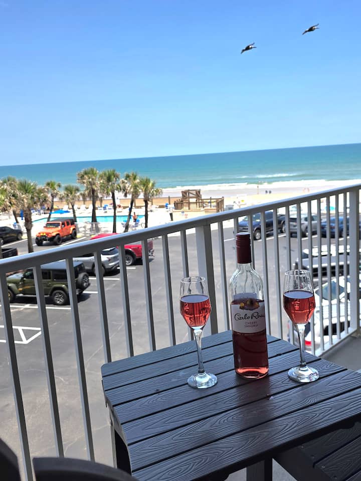 Daytona Beach Condo-private Balcony W/ Ocean Views - Daytona Beach, FL