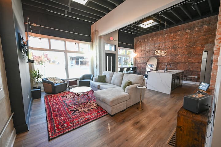 The Secret Storefront - Cleveland, OH