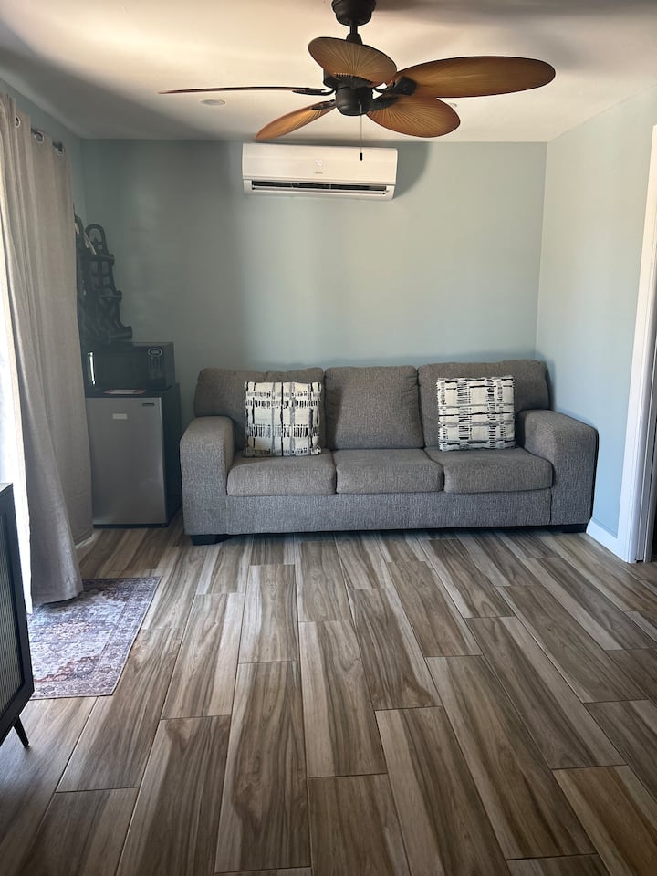 Downtown Naples Oasis – 5 Mins To The Beach! - Naples, FL