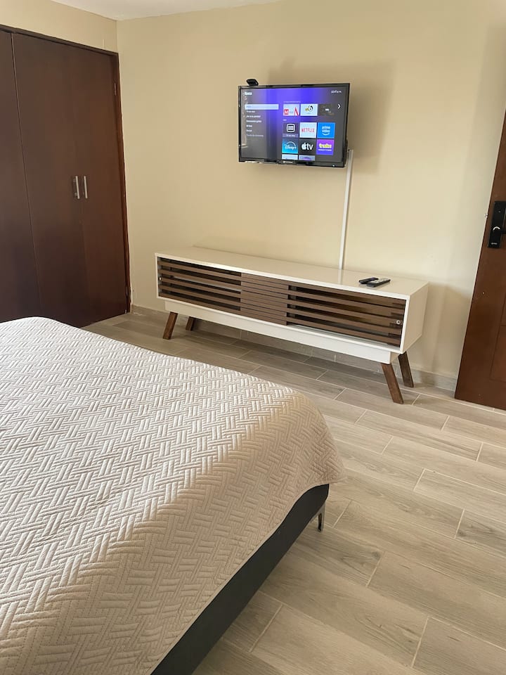 2 Hab. Queen - 800 M Del Tec Monterrey - Monterrey