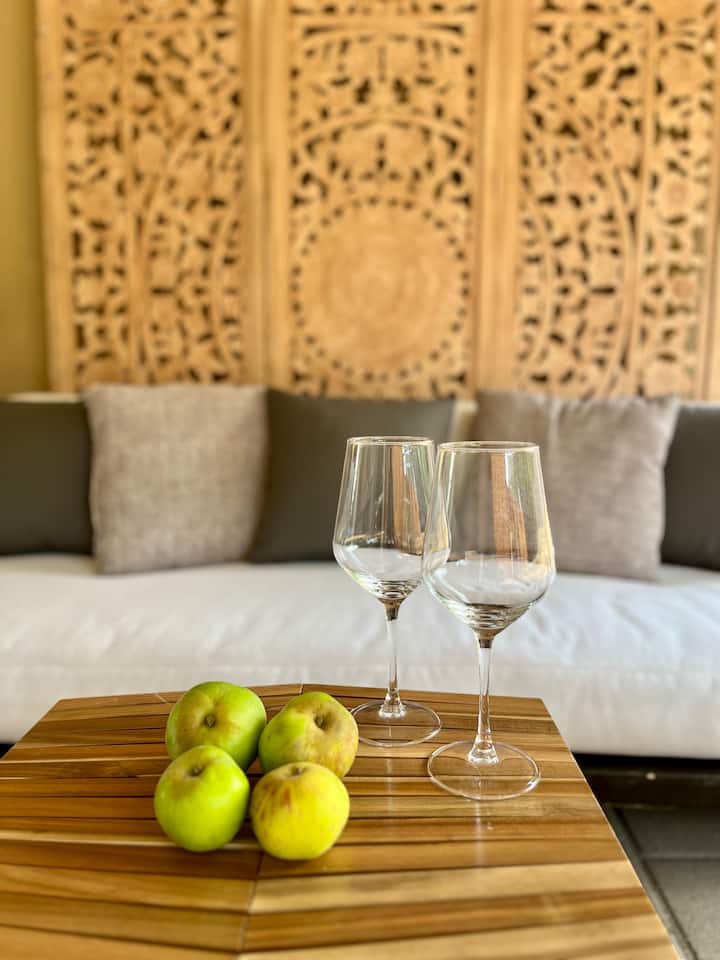 Apple Blossom Wine Country Retreat - Sebastopol, CA