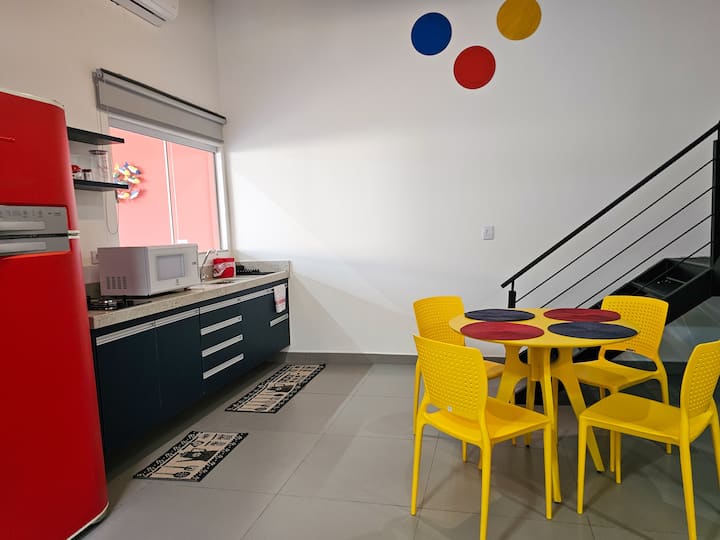 Vila Das Cores - Casa Vermelha, Nova E Moderna - Bonito
