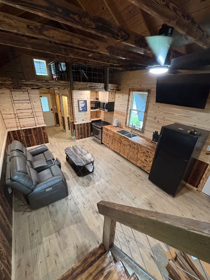 Comfortable Cozy Cabin Interior - 哥倫比亞