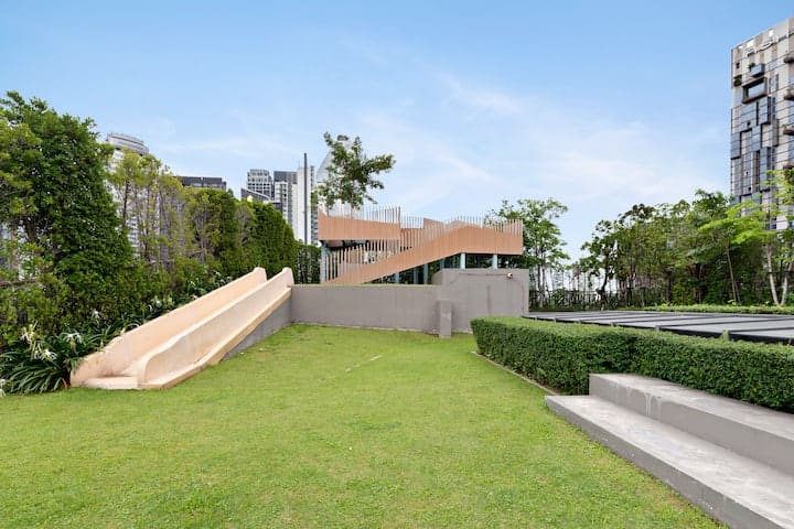 Thong Lor 安全矮楼Bts旁#40平#两床楼顶泳池公寓 - Bangkok