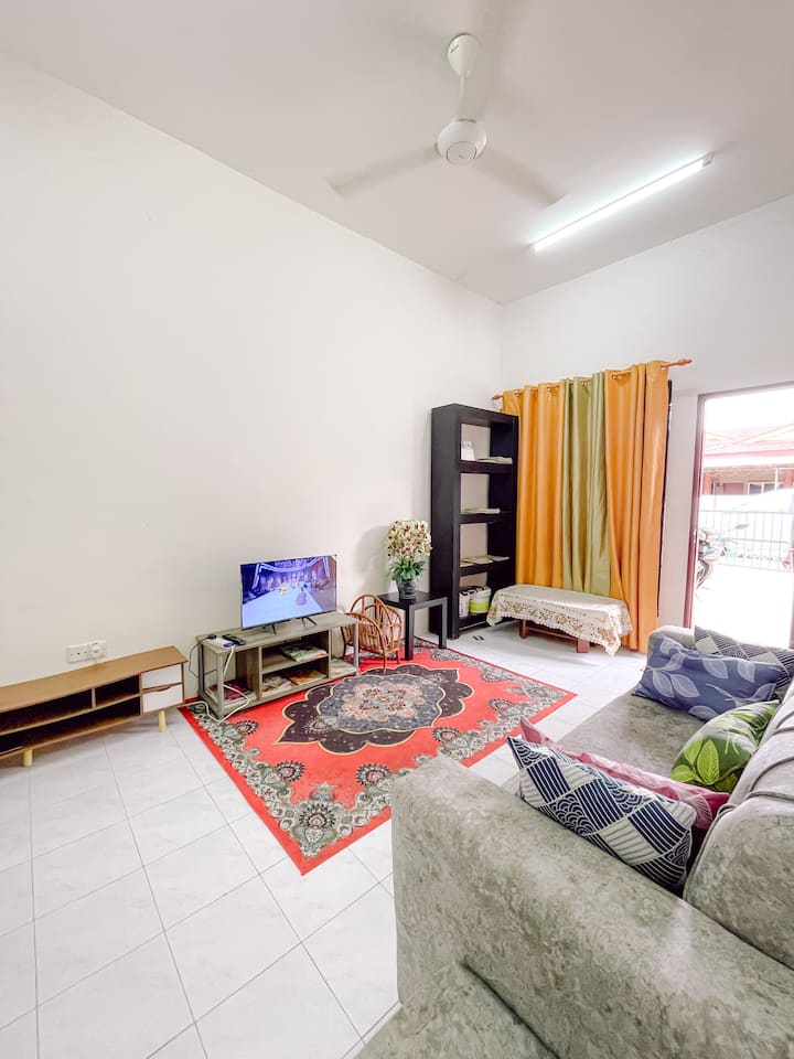 Homestay 21 - Seri Iskandar