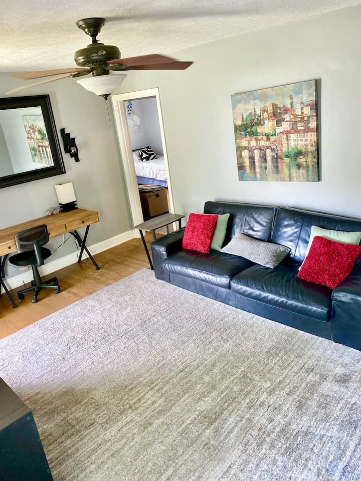 Super Close To Churchill Downs! - Louisville, KY