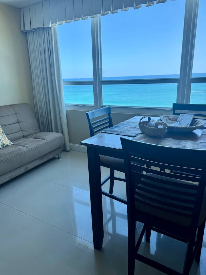 Apartament With Beach View - Miami Beach, FL