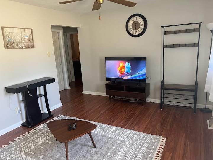 Two Bedroom Home Main Level Manchester Mo - Kirkwood, MO