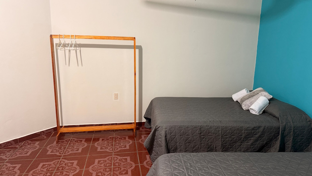 Room 200m Playa Zicatela 2CM +ACC +WiFi - Houses for Rent in Puerto ...