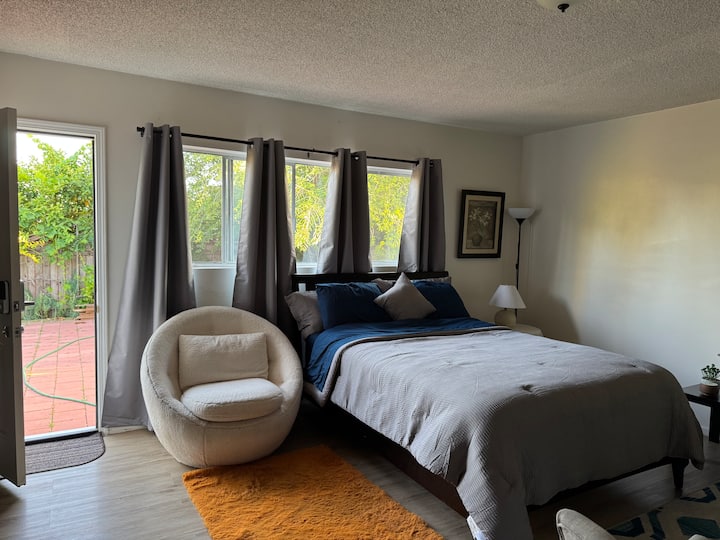 Private La Studio -Safe And Close To Everything - Los Angeles, CA