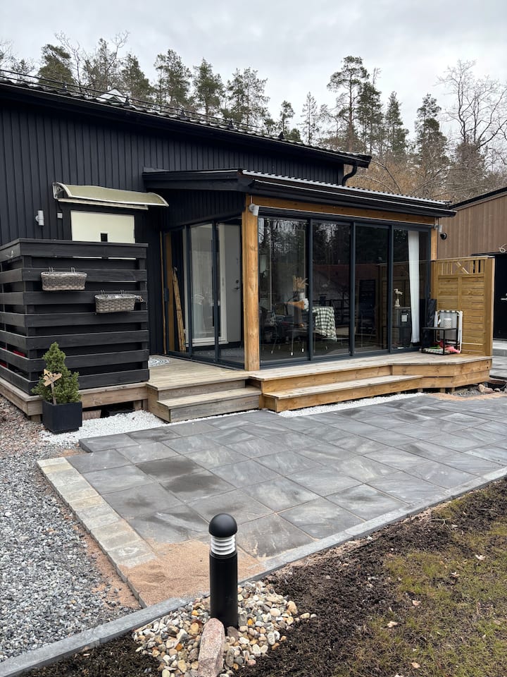 Attefallare I Stockholms Skärgård Med Uterum - Nacka