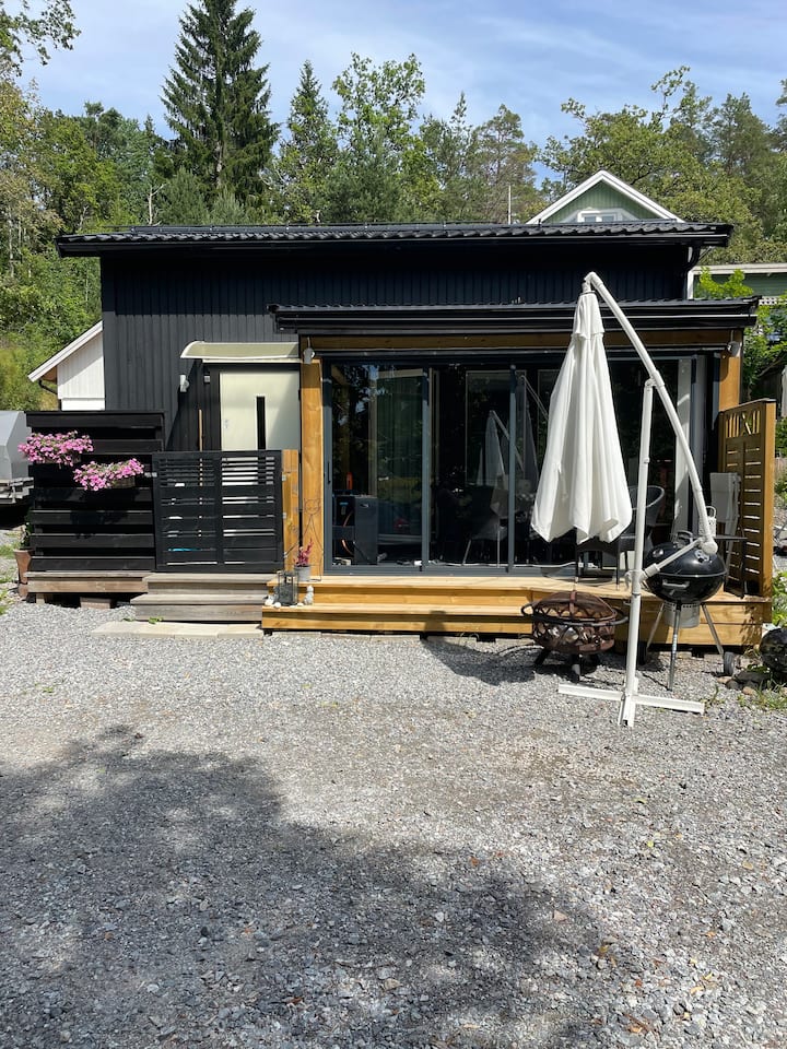 Attefallare I Stockholms Skärgård Med Uterum - Saltsjöbaden