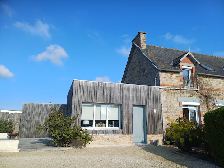 Grande Chambre Avec Salon & Petit Déjeuner - Pléneuf-Val-André