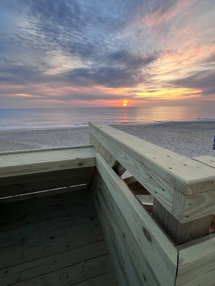 Oak Bluffs Cabin By The Bay | Spa | Khwoodsreserve - Duck, NC