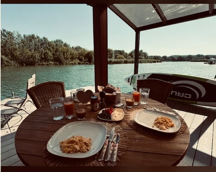 Sunset Hausbot Na Dunaji - Bratislava