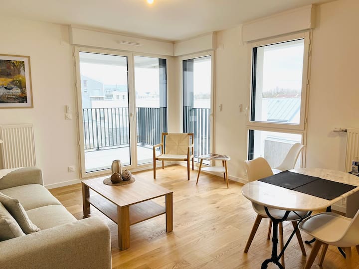 Deux Pièces - Voisin Le Bretonneux - Montigny-le-Bretonneux