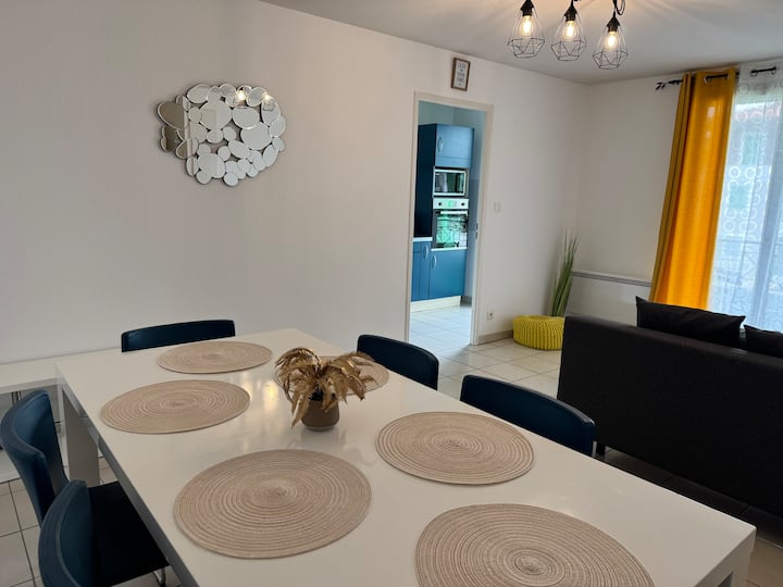 Appartement Avec Parking Privé - Montréjeau