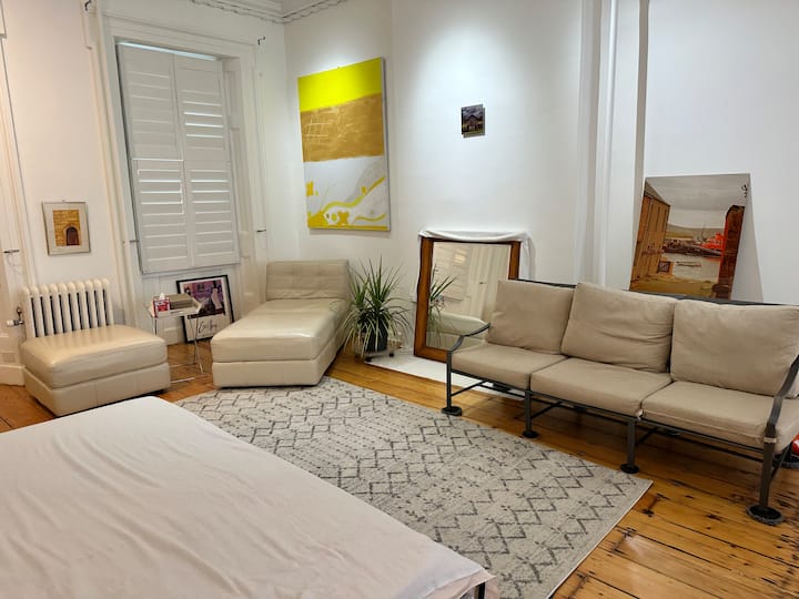 Relaxing Studio - Brooklyn, NY