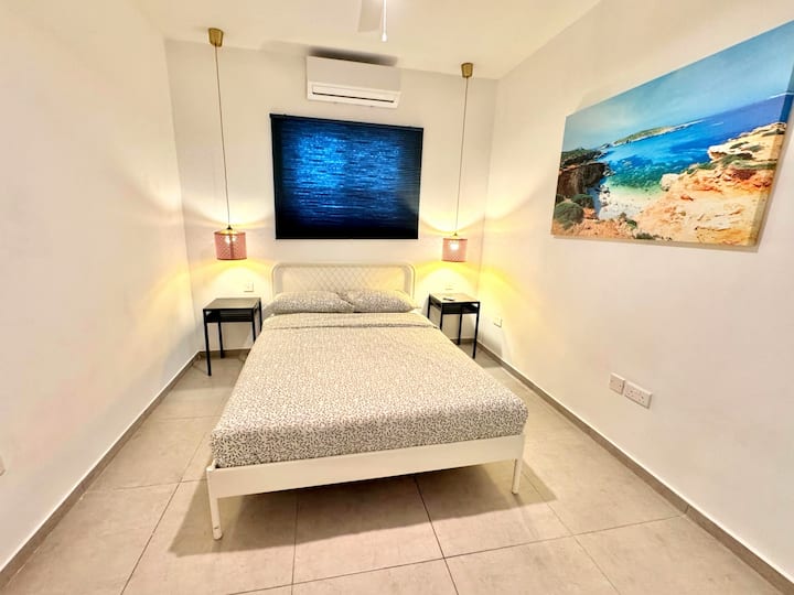 Adira Bay Hideaway: Sea View, Fast Wifi And Office - Malta