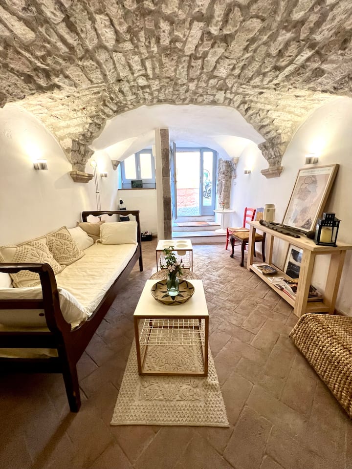 Antico Sogno 6 Bedroom, 6.5 Bath Home- Town Center - Bosa