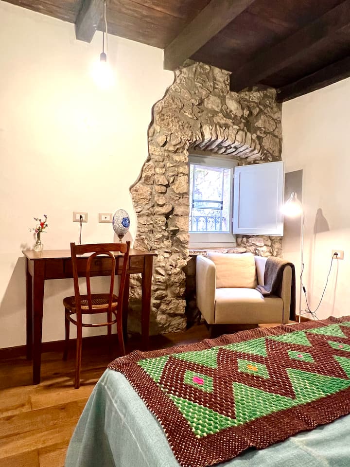 Antico Sogno Stanza 1 - Private Bedroom & Bathroom - Bosa