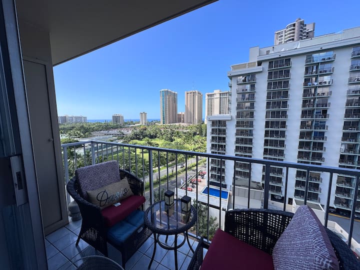 Waikiki Midterm Stay - Honolulu