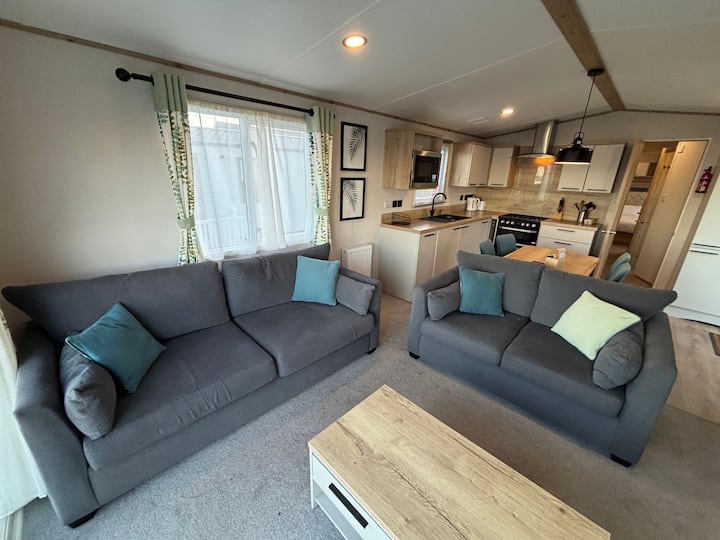 2022 Abi Beverley Luxury Caravan - Berwick-upon-Tweed