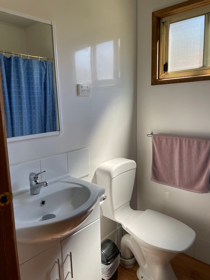 Lucas Cabin - Oberon