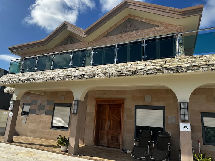 Gu Mansion- Lux 5bdr-hottub Oceanview -Near Tumon - Guam