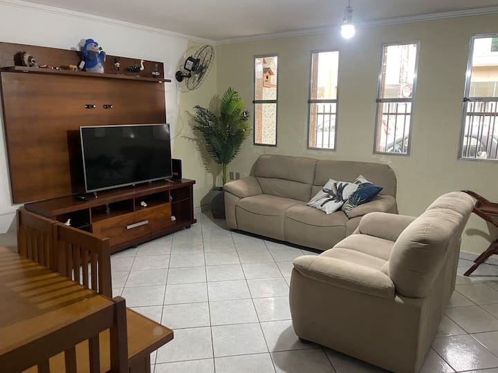 Casa No Centro De Ubatuba - Ubatuba