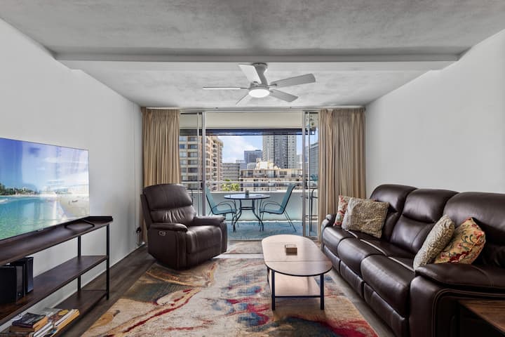 Heart Of Waikiki | Kitchen | Free Parking | W/d - Honolulu