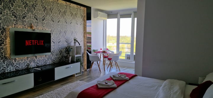 Studio Elegance – Panoramic River View - Târgu Mureș