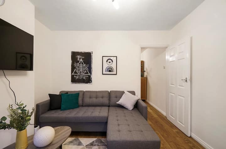 3 Floors 3 Bedrooms Watford Home - Watford