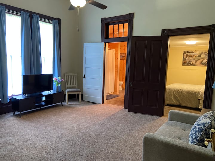 Earp House
Exec. Suites - Room 3 - Camden, AR