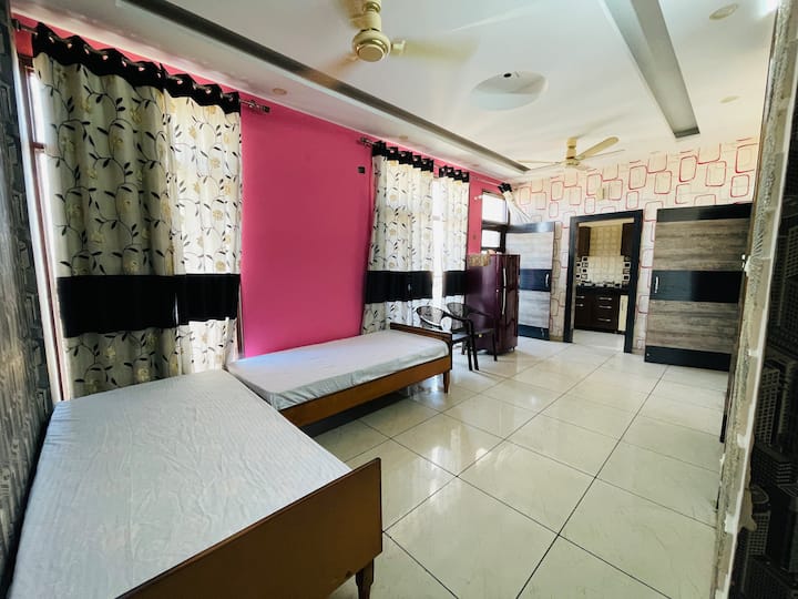 Peaceful 1bhk Stay In Chandigarh - Chandigarh