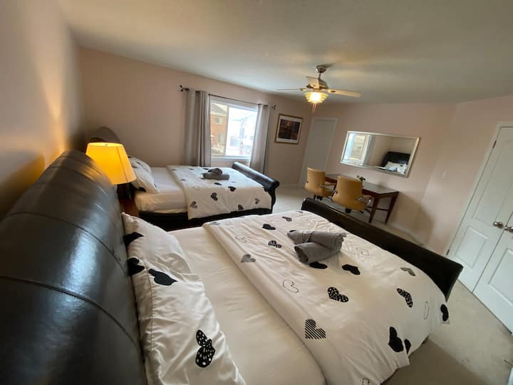 Master Bedroom, W/ Attached Bath - Shelburne