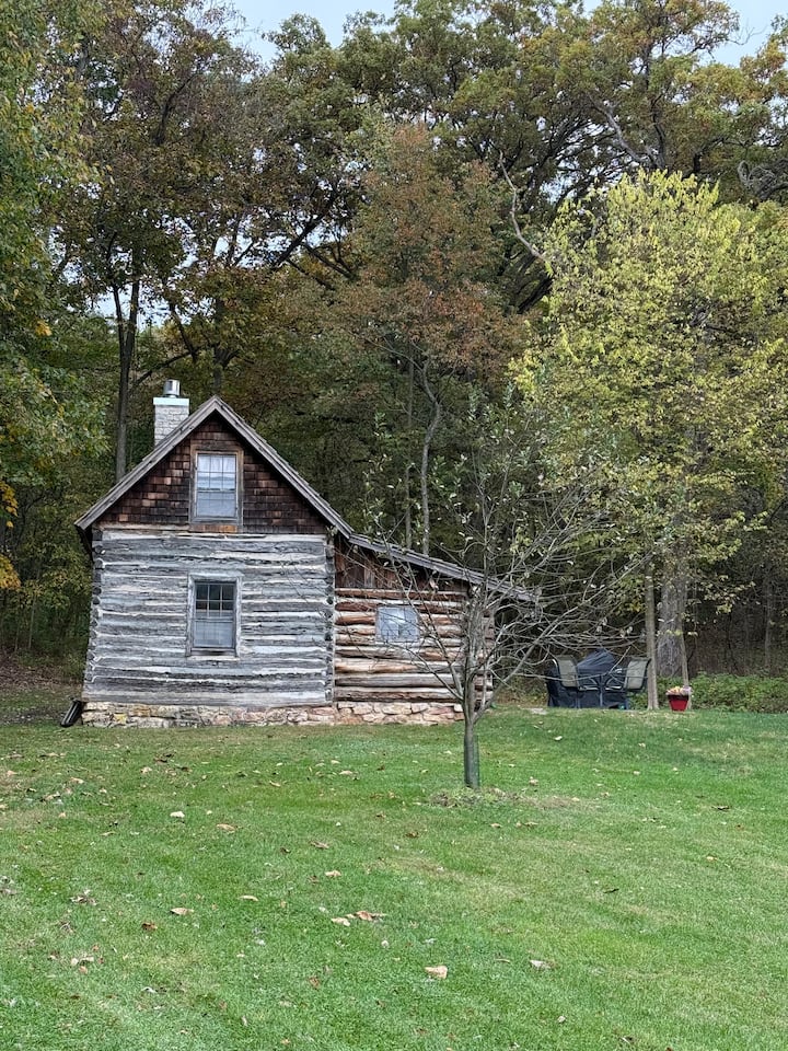Remington’s Rock View Retreat - Tower Hill State Park, Spring Green
