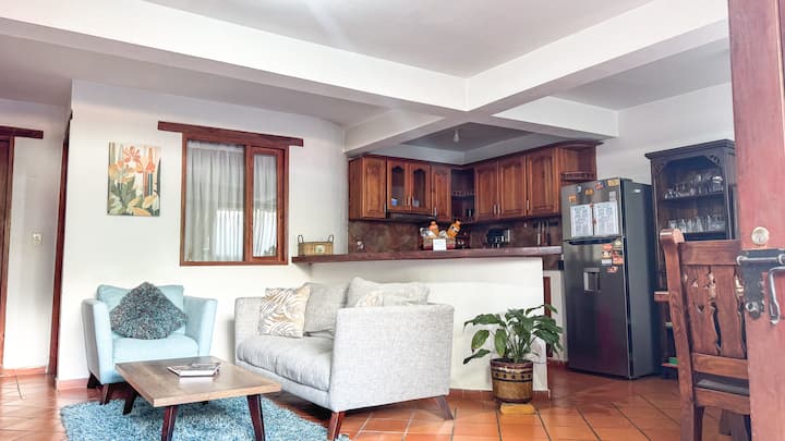 Apto 1° Piso Con Parqueadero, Cerca A La Plaza - Villa de Leyva
