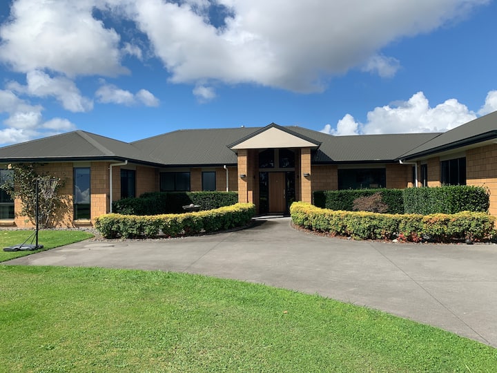 Redoubt Farmstay - Cambridge