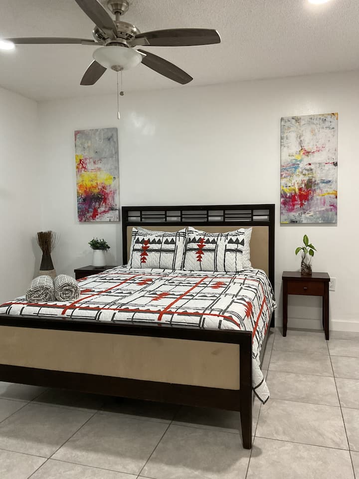 Tu Acogedor Espacio - Pembroke Pines, FL